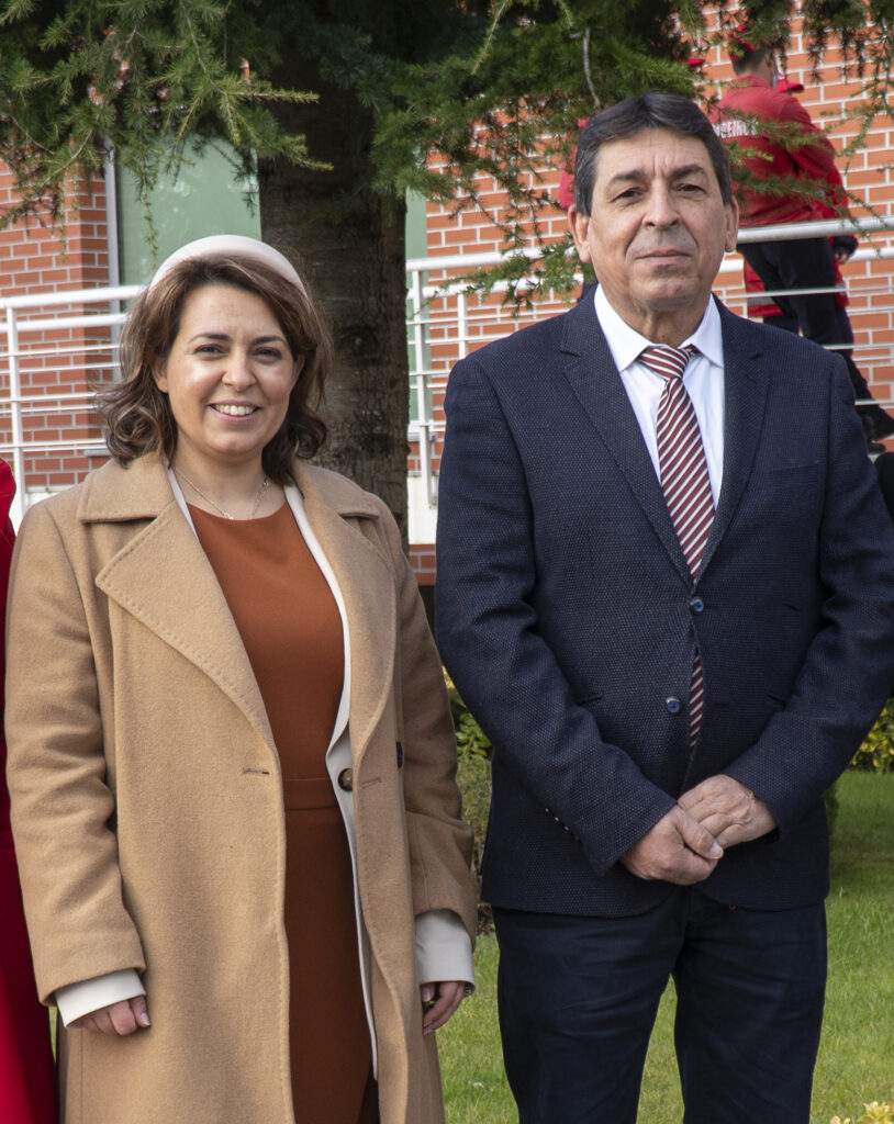 Pai e filha unem um saber mais tradicional a uma visão mais modernista ...