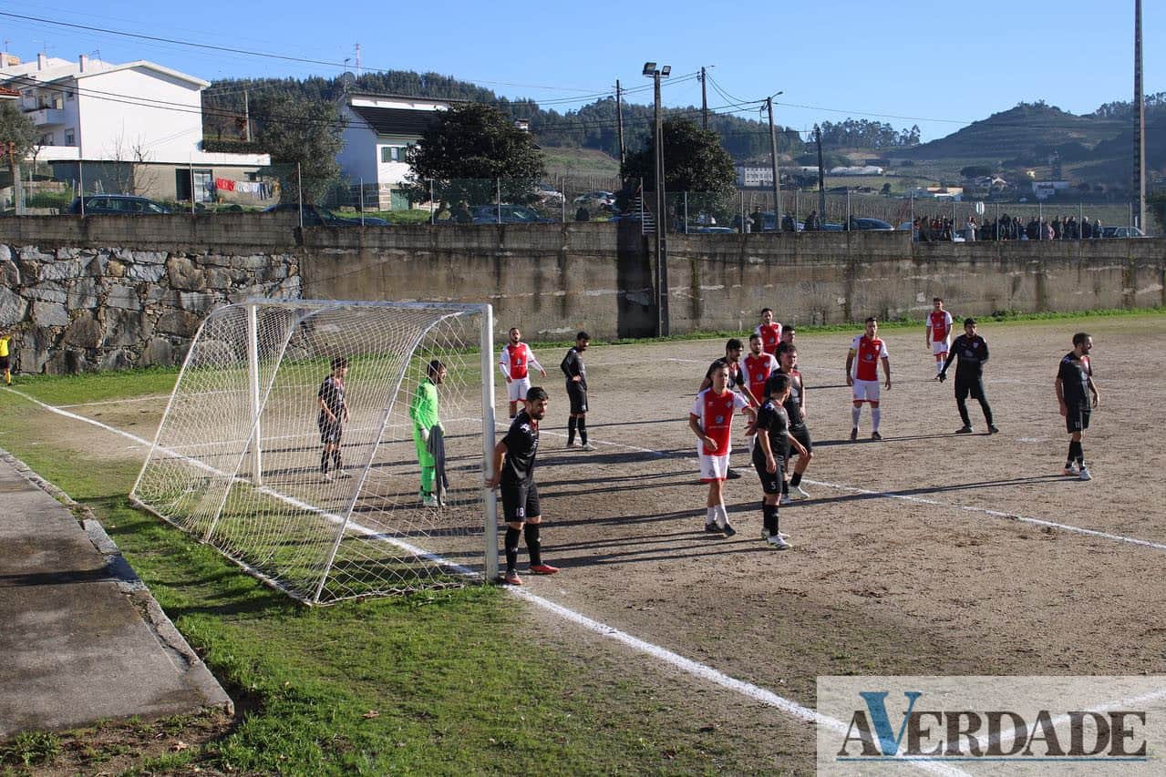 LIMFA: Penha Longa vence Manhuncelos após desvantagem de 4-1 ao intervalo