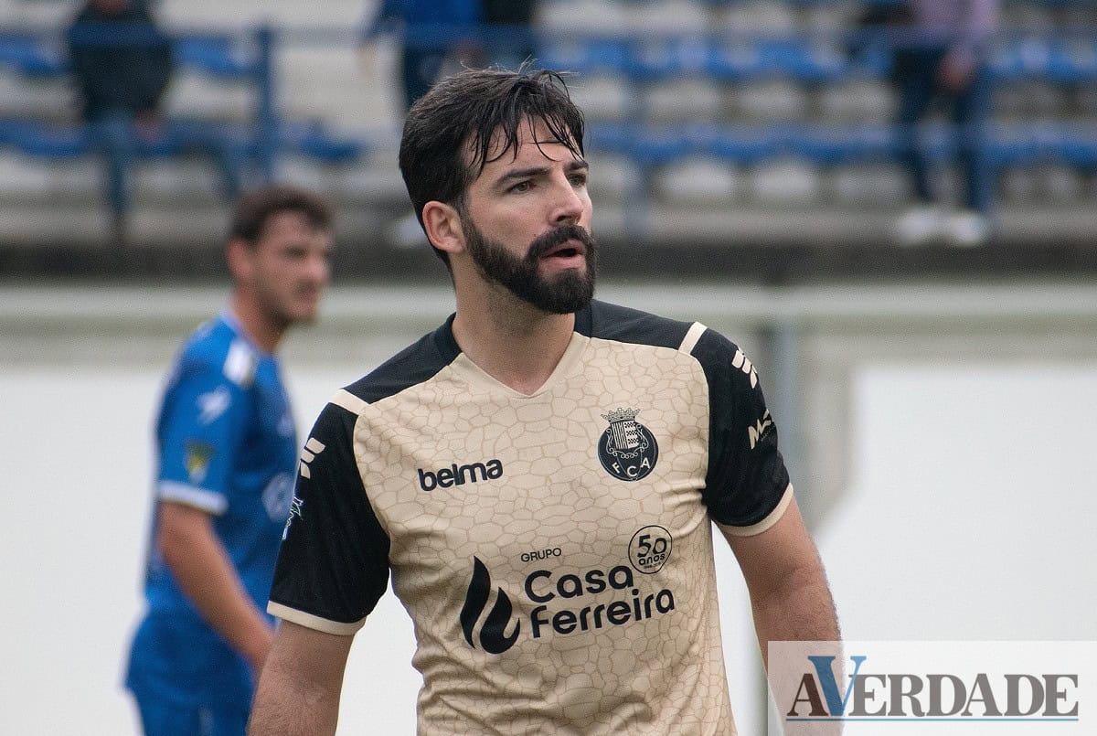 Médio do FC Alpendorada, Alex Silva, eleito melhor jogador da Série 2 ...